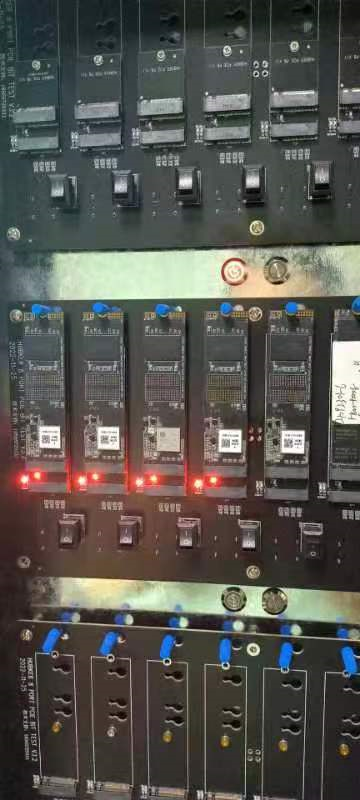 PCIE SSD BIT测试柜 - 闪德半导体